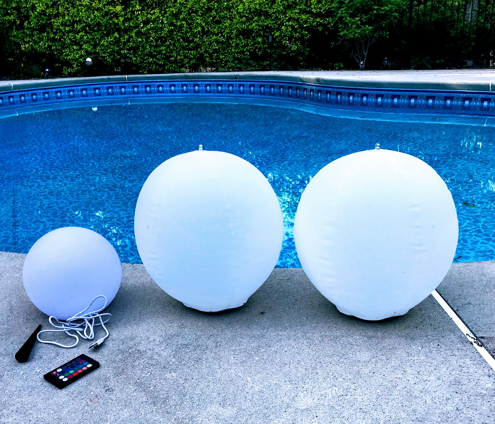 Swimming Pool Lights - Underwater, Inground, Solar and Floating Lights